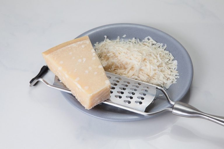 The Role of Shredded Cheese in Enhancing Food Texture – Okay recipes